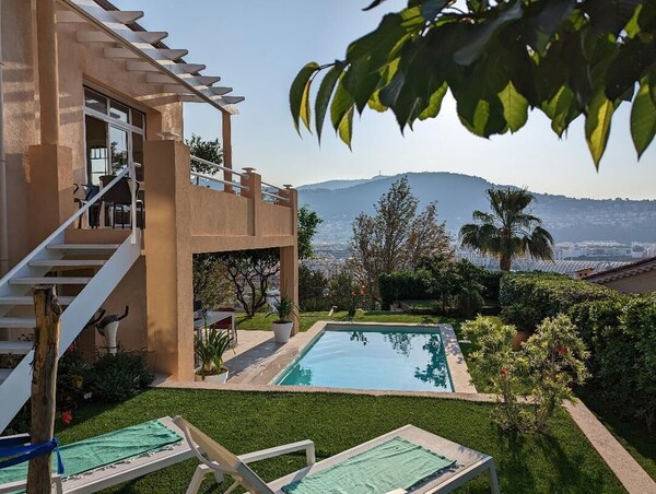 Dans Villa, Charme, Piscine, Jardin, Calme, Gay Friendly, Centre Nice - Nice