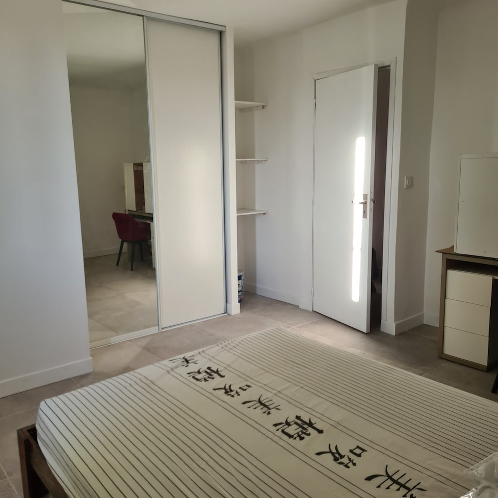 Bel Appartement Refait à Neuf à 15 Min Du Centre De Nîmes - Nîmes