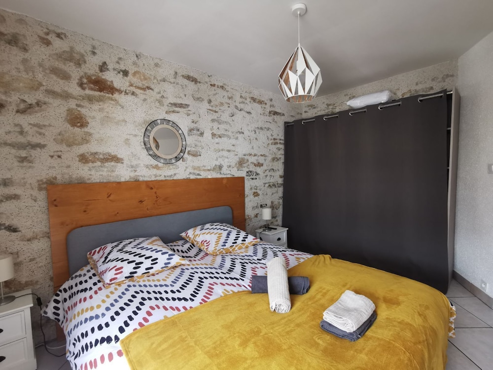 2 Bedroom Apartment In Vannes - Vannes