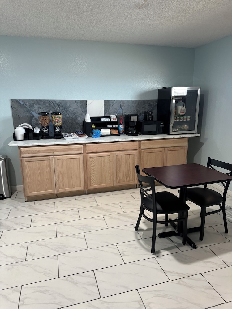 Tanglewood Motel - Frederick, OK