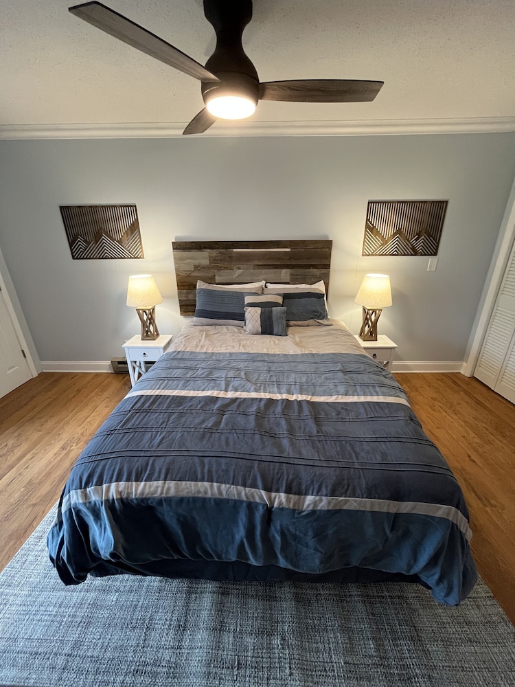 Updated Condo, Walk To Beech Mountain Resort, Beautiful Sunrise, Pet Friendly - Watauga Lake, TN