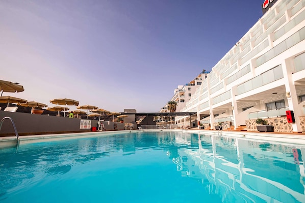Piscina exterior