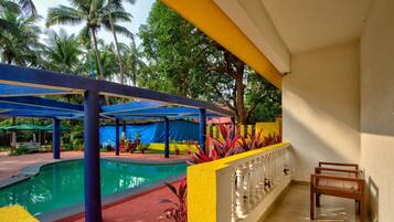 Secretária adequada para computadores portáteis