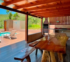 Chalé Deluxe | Lanai (alpendre havaiano)