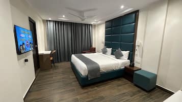 Quarto premium, sacada | 1 quarto, camas com colchões de espuma com sistema de memória