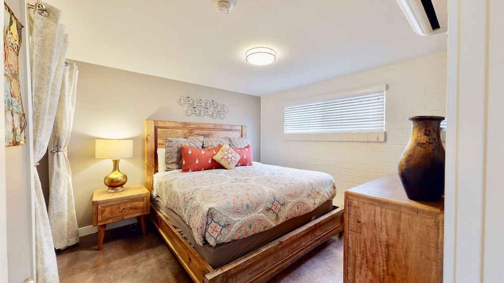 Downtown Cozy Home Base - Purple Sage 6 - Moab, UT