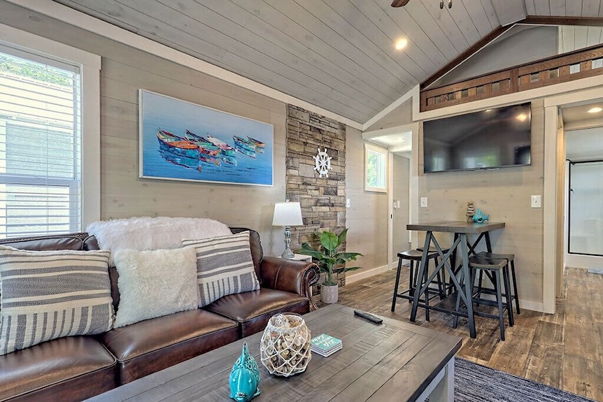 2 Bedroom Tiny Home Near Lake Burton, Georgia In The Blue Ridge Mountains - Georgia