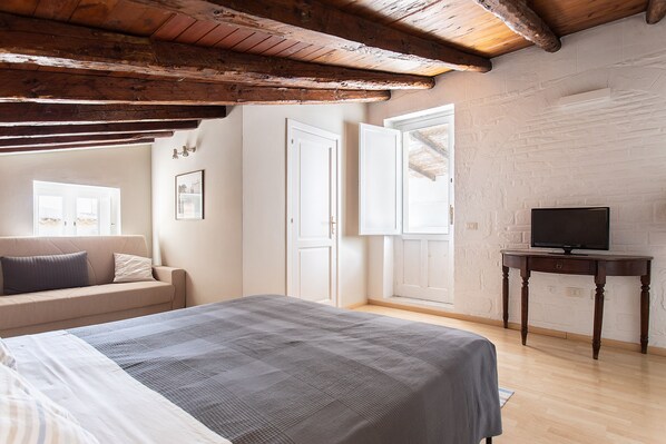 Apartamento, 1 quarto, terraço, no canto | Ferro/tábua de engomar, berços/camas para crianças, Wi-fi grátis 