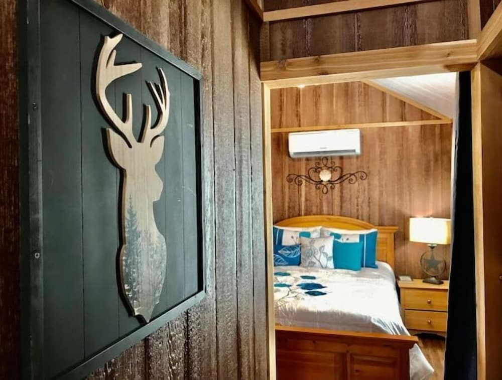 Paradise River Cabin #7 - Hunt, TX