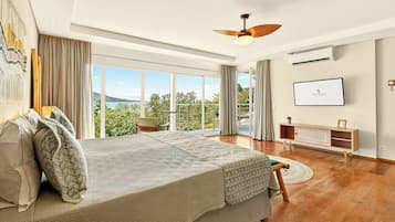 Quarto casal exclusivo, banheira de hidromassagem | Frigobar, cofres nos quartos, Wi-Fi de cortesia, roupa de cama