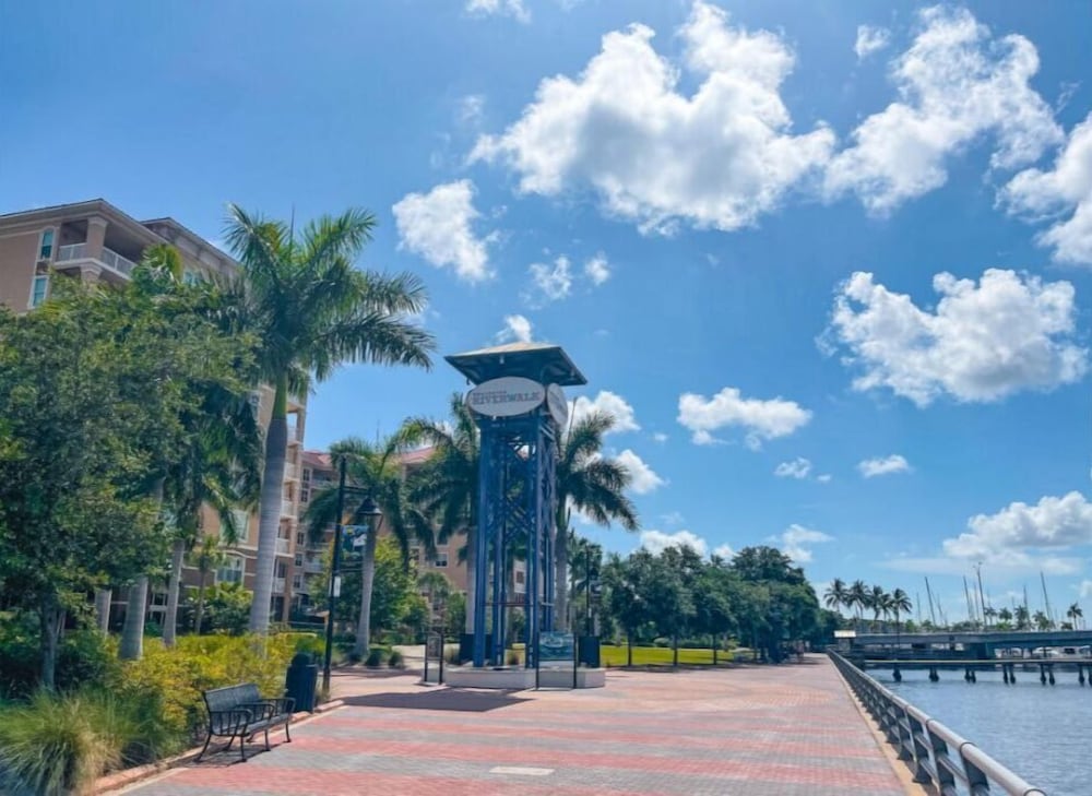Rv, Camper, Site In Bradenton - Sarasota, FL