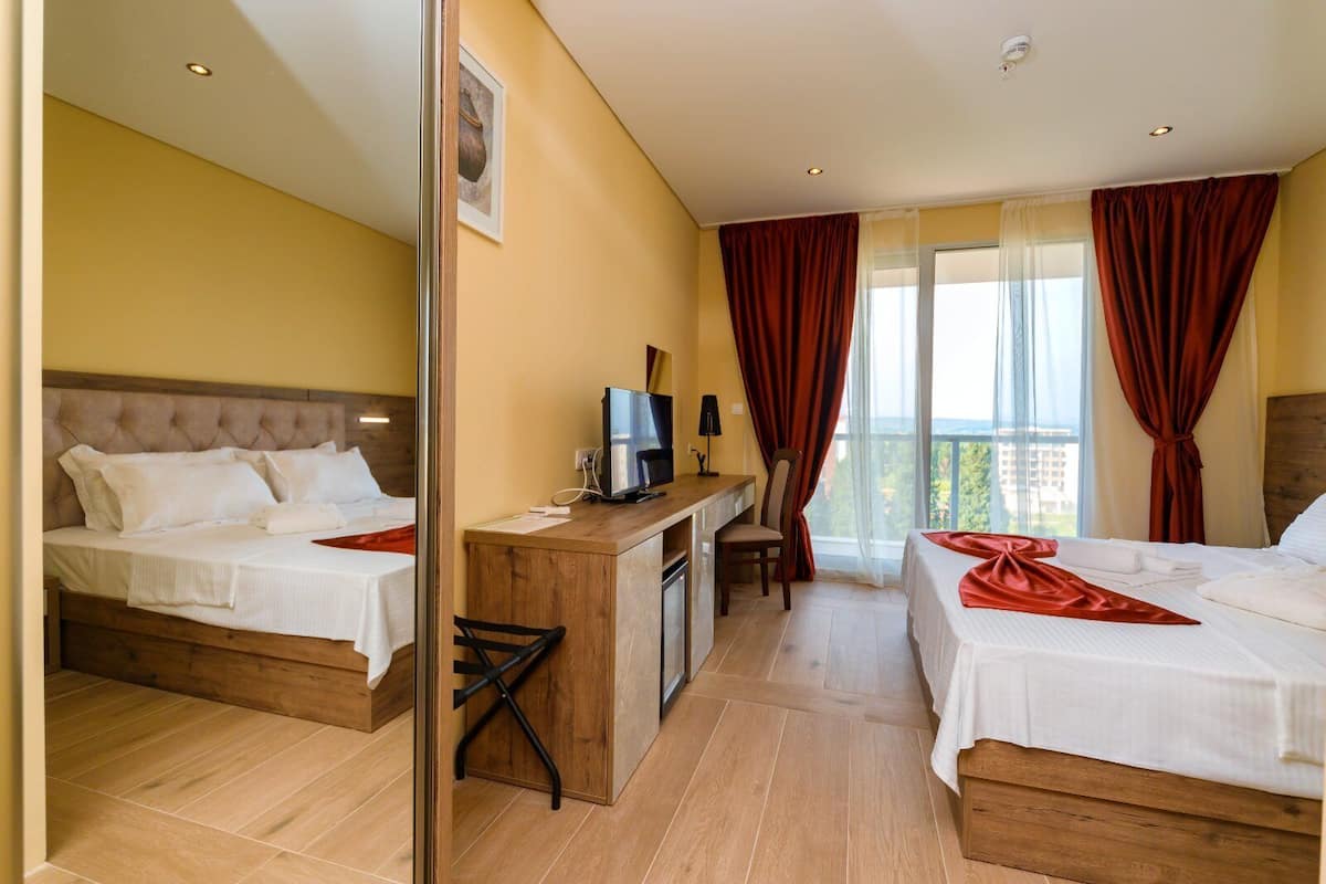 Quarto Clássico com Cama de Casal | Wi-fi grátis