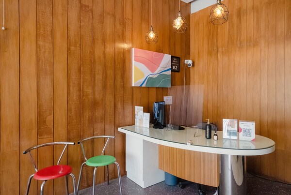 모노 코리빙 응아겔, 수라바야 - 수라바야