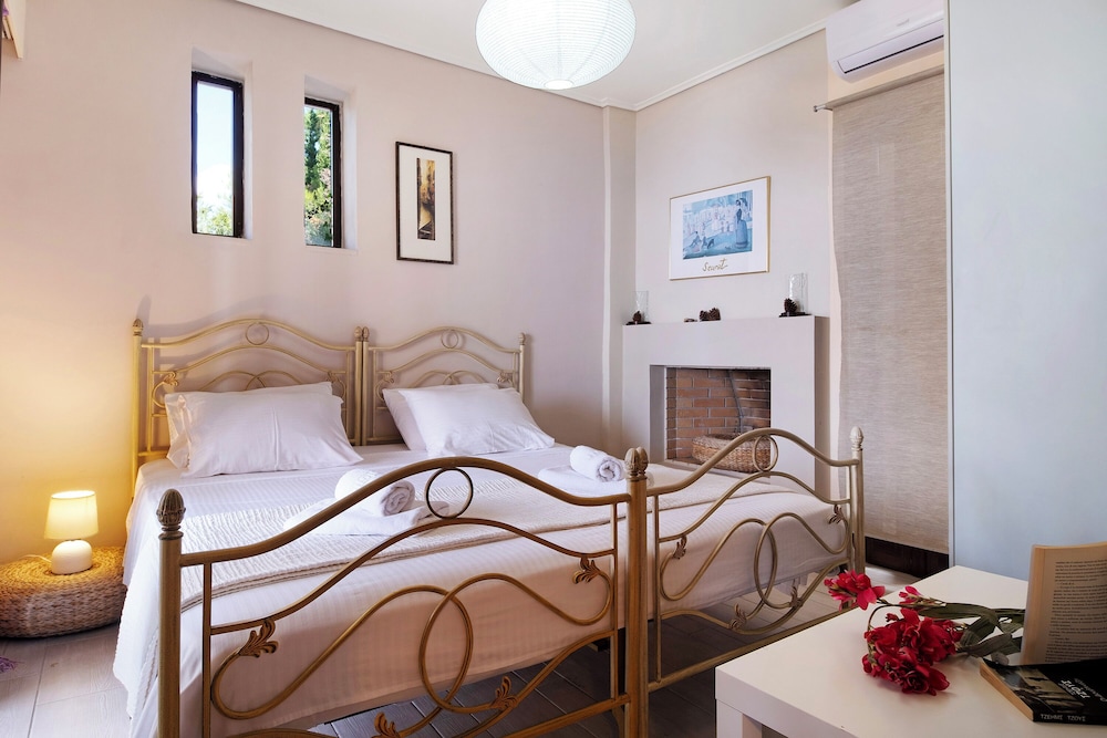 Apartment 'Villa Rojo Tajo Villas' With Sea View, Wi-fi And Air Conditioning - Lefkada