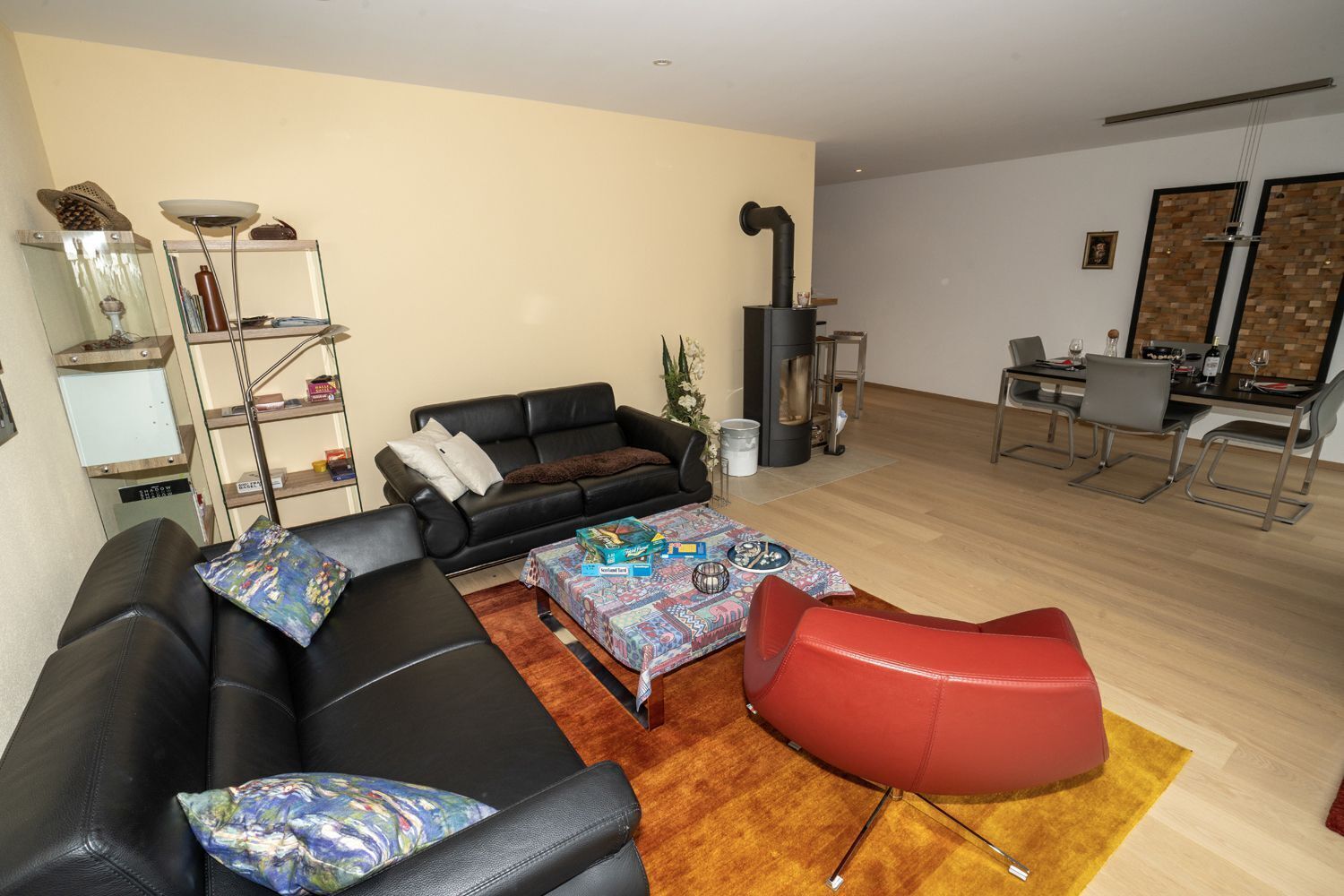 Allegra Und Herzlich Willkommen In Der Ferienwohnung Chasa Miramunt 6 - Scuol