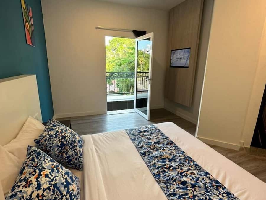 Quarto casal executivo | Wi-Fi de cortesia, roupa de cama