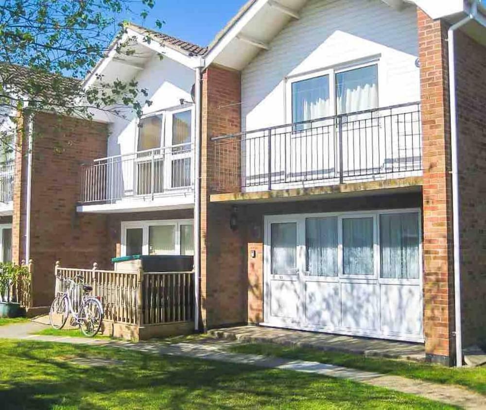 Villa Sea View 3-bed Heated Pool Eat Bar Kids Park - Lowestoft