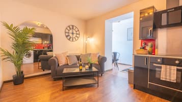 Quarto Duplo Básico | Sala de estar