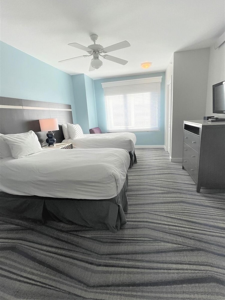 Seaside Resort - Ocean Front Corner 3 Bedroom 2 Bath - Assignment 4 - Seaside, OR