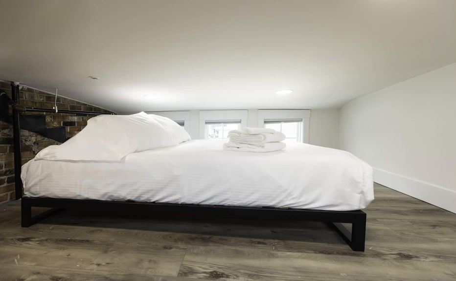 Pipeline - Loft #9 - 8 Min Walk To The Beach - Virginia Beach, VA