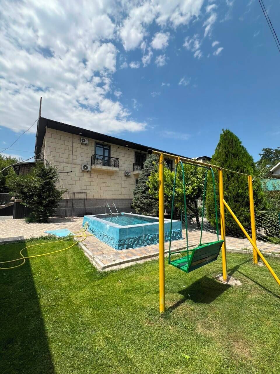 Piscina exterior sazonal 