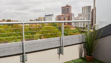 Apartamento, várias camas | Terraço/pátio interior