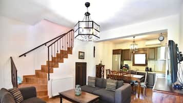 Villa, 3 quartos, varanda, vista para o jardim | Sala