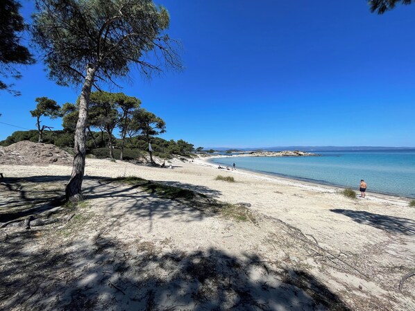 Villa, 3 quartos, varanda, vista para o jardim | Praia
