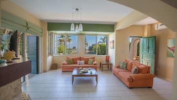 Villa, 5 quartos, piscina privativa, vista para o jardim | Sala de estar