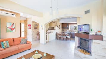 Villa, 5 quartos, piscina privativa, vista para o jardim | Sala de estar