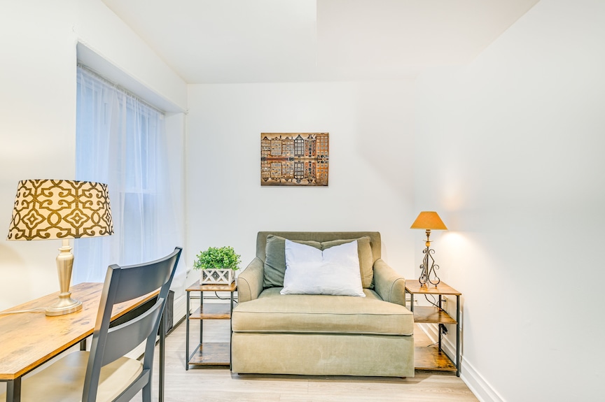 Walk To Downtown Albany: Ten Broeck Triangle Apt! - Albany, NY