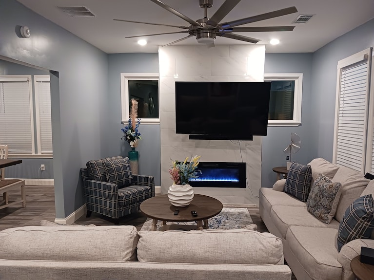 Come Visit The Stunning Home In Midtown Memphis - Memphis, TN