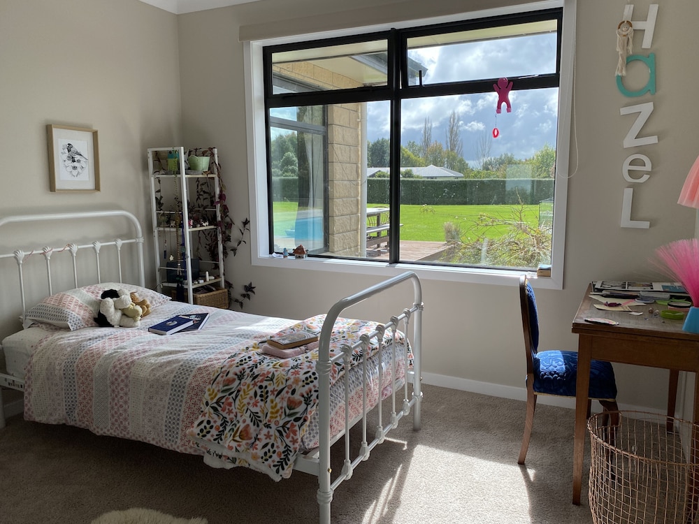 Warm Beautiful Home Close To Field Days - Cambridge