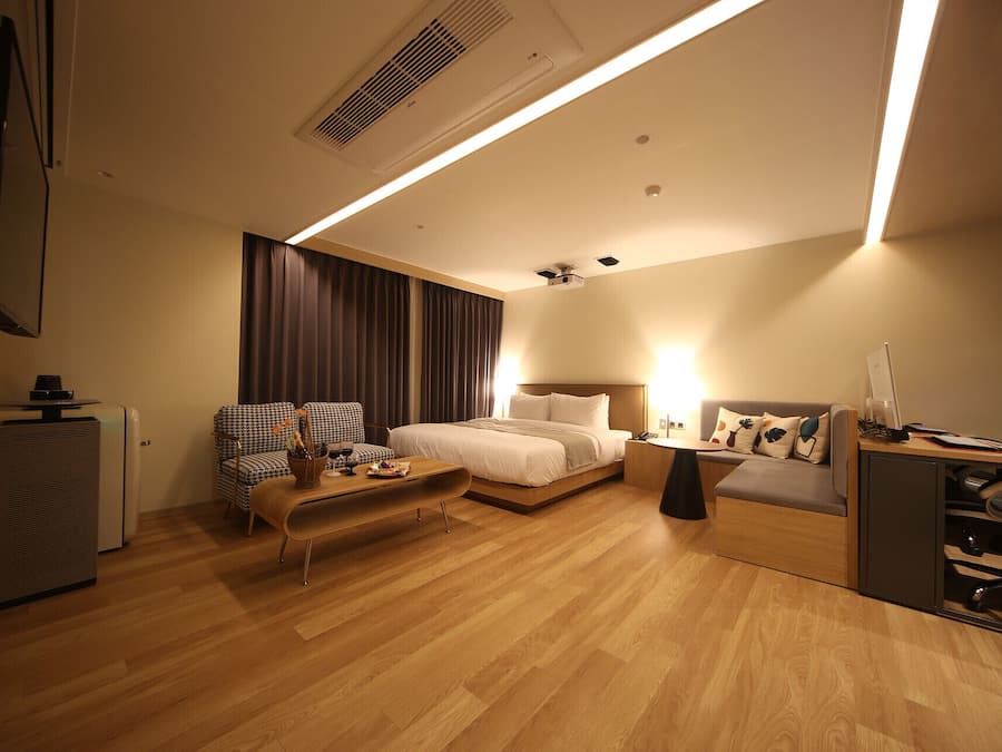 Quartos insonorizados, Wi-fi grátis