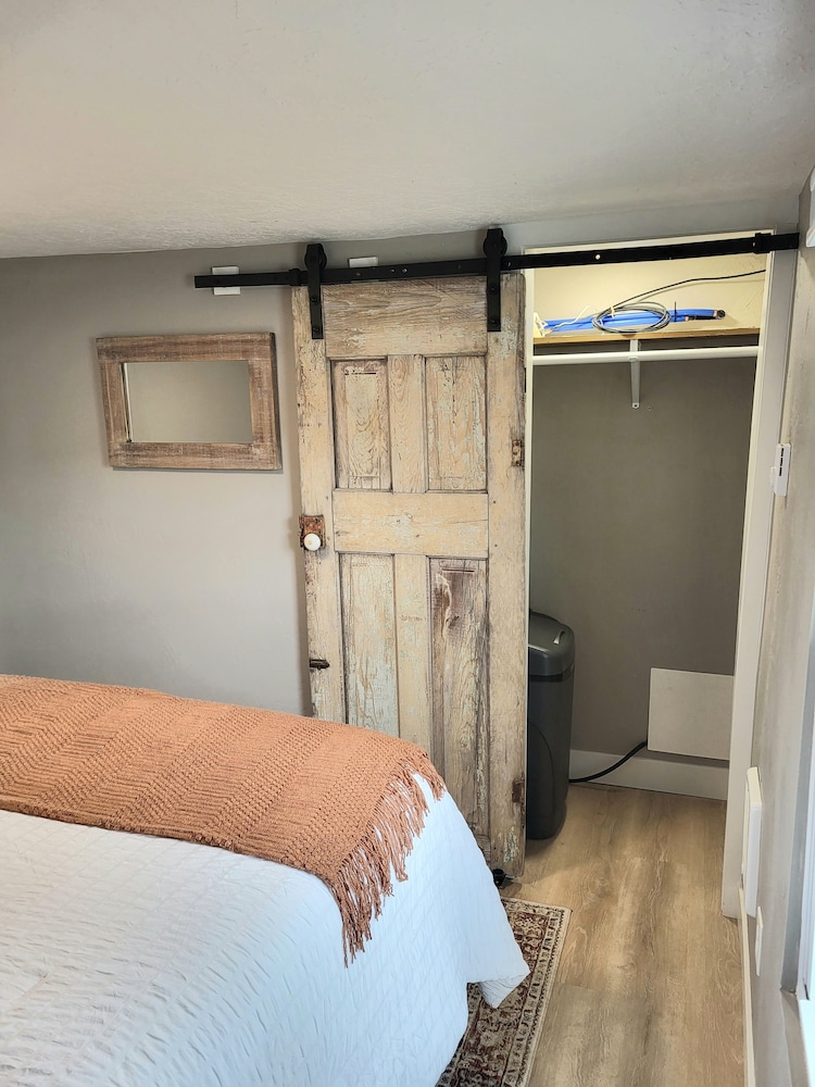 Salmon Bench Home w/ hot tub - Salmon | Vrbo