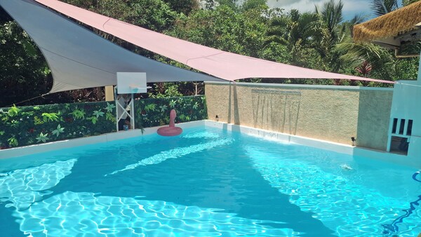 A Touch Of Pink Secret Garden Resort - Puerto Princesa
