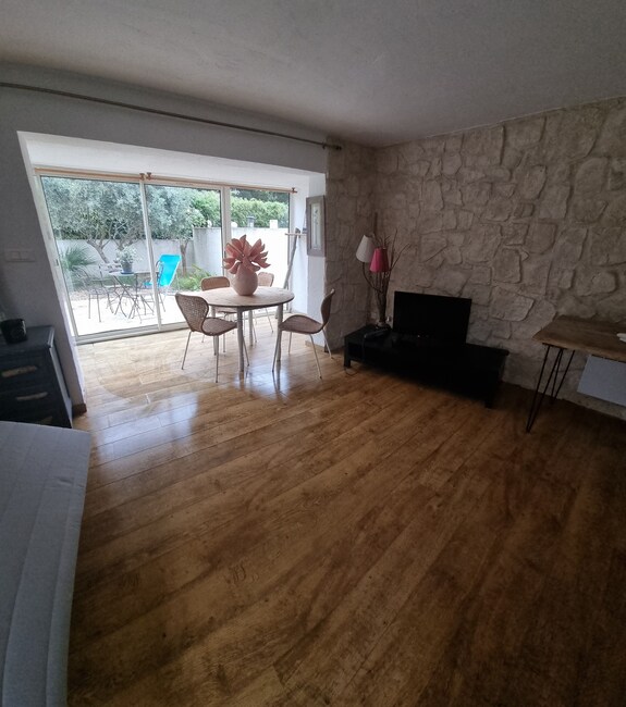 Appartement Dans Propriété Au Calme Avec Piscine - Rognac