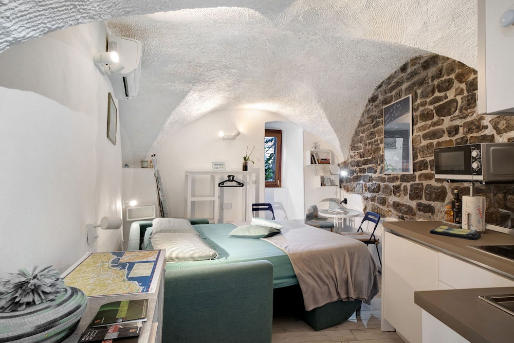 Appartement 'Grazioso Open Space' Avec Wi-fi Et Climatisation - Sanremo