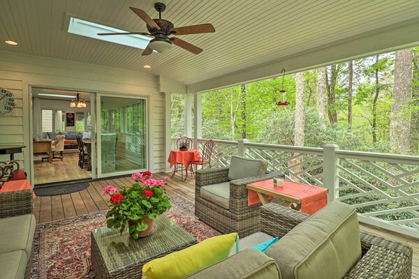 Highlands Cottage W/ Sunroom ~ 1 Mile To Downtown! - Highlands, NC