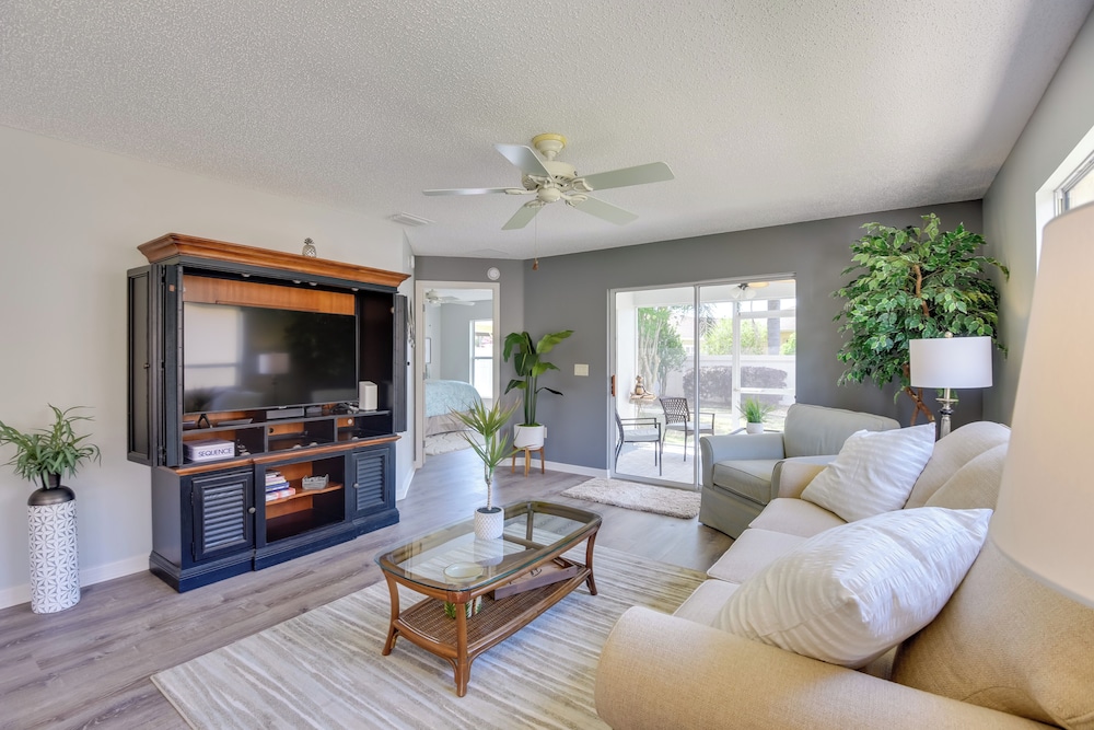 Courtyard Villa W/ Lanai & Community Amenities! - Leesburg, FL