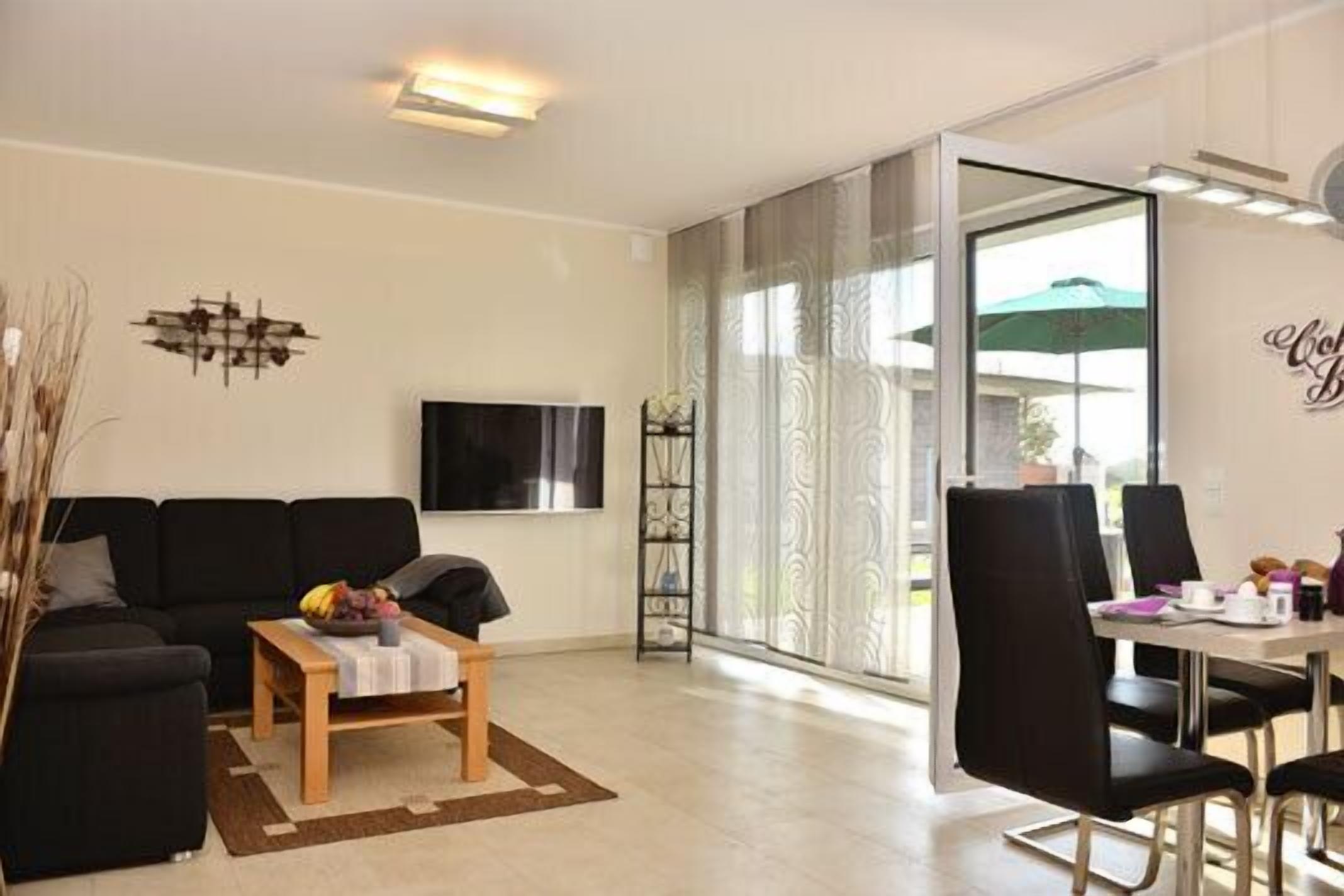 Ferienwohnung Mit Terrasse Und Strandkorb Direkt Hinter Dem Deich - Dierhagen