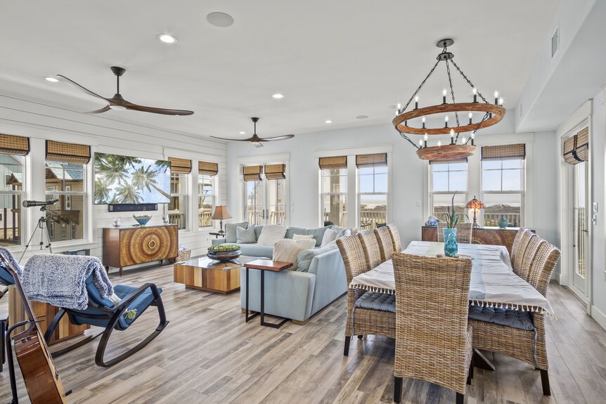 Wet Bar, Outdoor Shower, Steps From Gulf, Resort Pools, Golf Cart Access - Port Aransas, TX