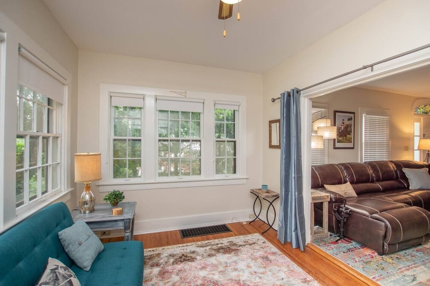 Hillcrest Hideaway~ Charming 3br + Private Cottage - Louisville, KY