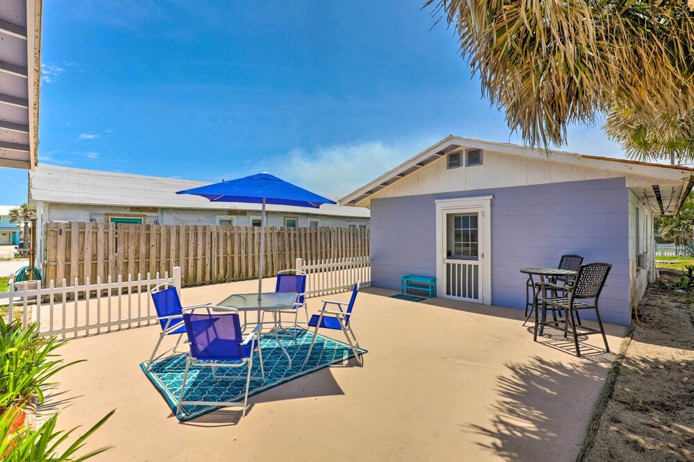 Beachfront Cottage In St Augustine - Pet Friendly! - St. Augustine, FL
