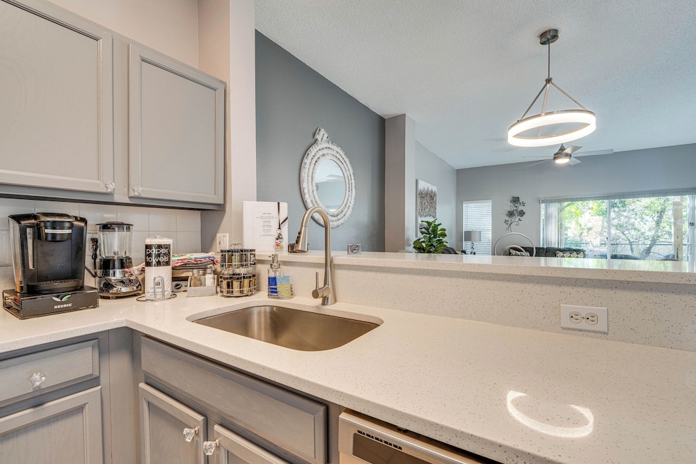 9 Mi To Disney: Resort Getaway W/ Private Patio! - Kissimmee, FL