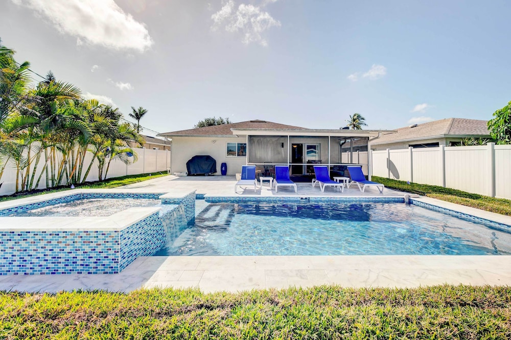 Naples Vacation Home: Private Pool + Hot Tub! - Naples, FL