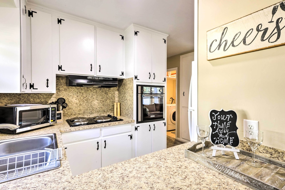 < 1 Mi To Lake Weir: Quiet Summerfield Getaway - Lake Weir, FL