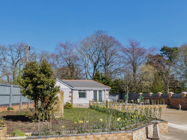 Old Colliery Cottage, Pet Friendly, With A Garden In Shilbottle - 