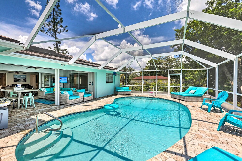 Bright & Breezy Cape Coral Retreat W/ Pool! - Sanibel, FL