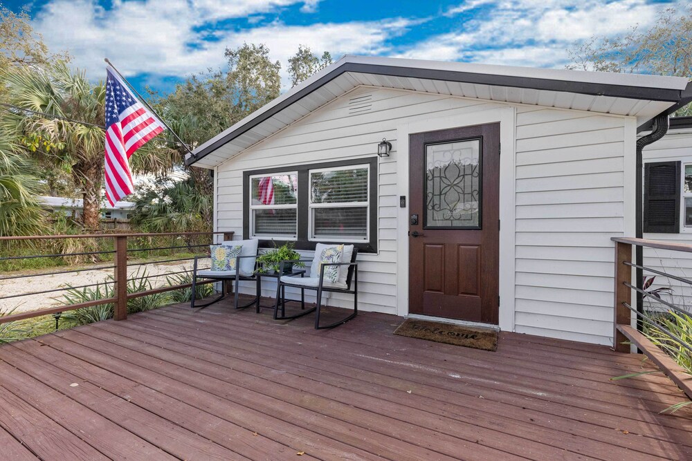 4 Mi To Dtwn: Jensen Beach Cottage - Stuart, FL